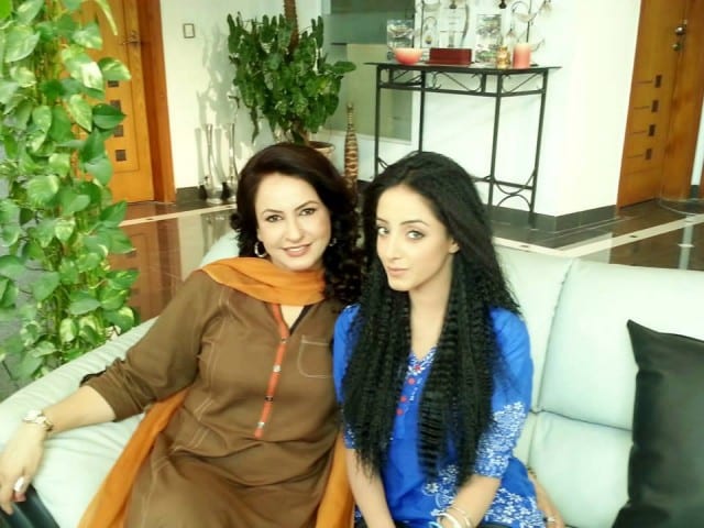 IRRITATING CHARACTERS IN DRAMAS | Reviewit.pk