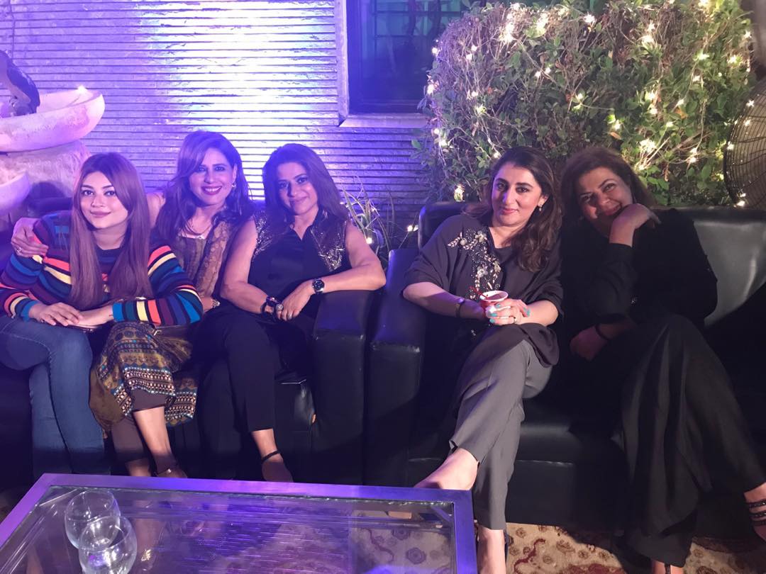 Mariam Mirza's Clicks From Noman Masood's Wedding Anniversary | Reviewit.pk