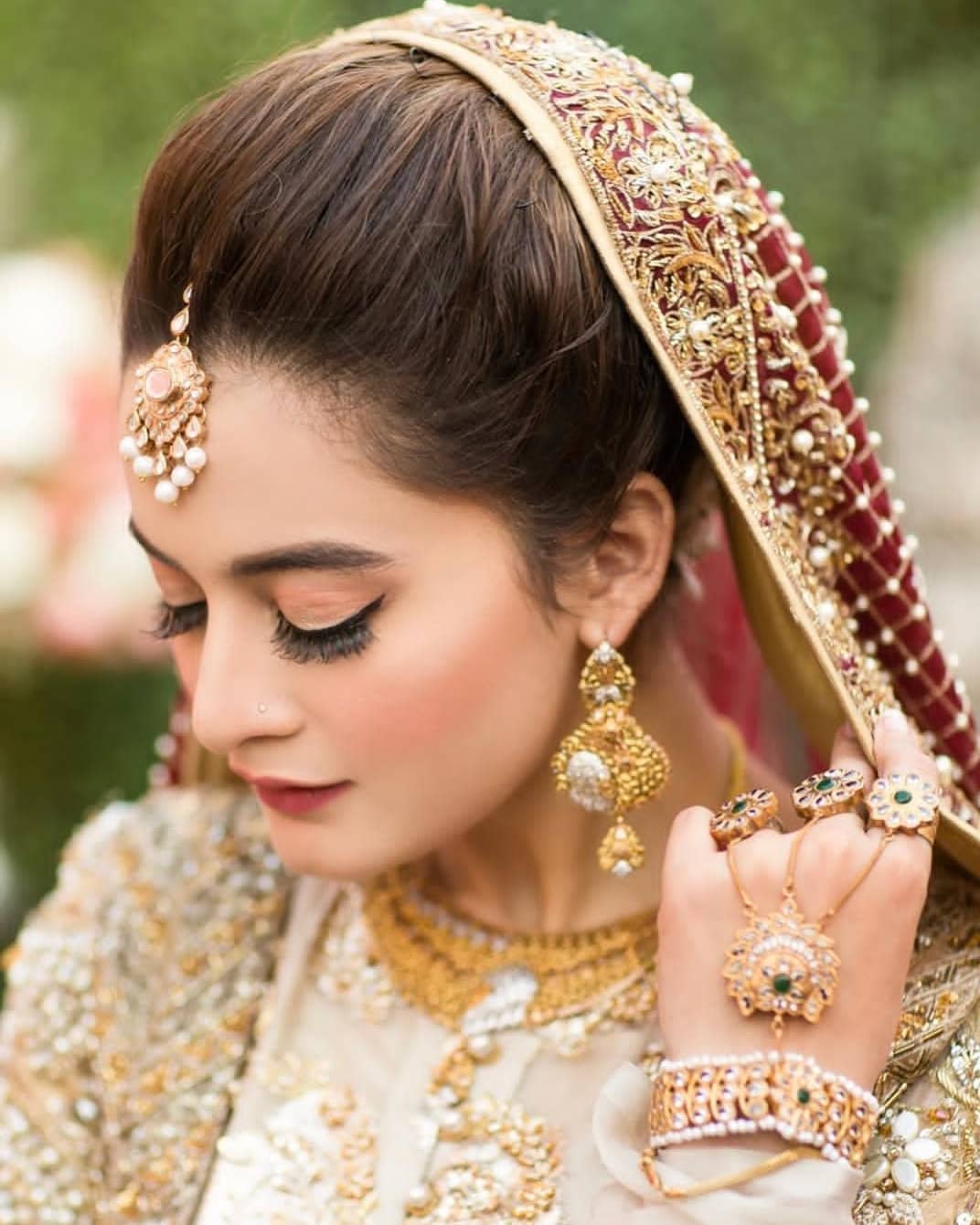 Aiman Khan Made The Most Beautiful Bride | Reviewit.pk