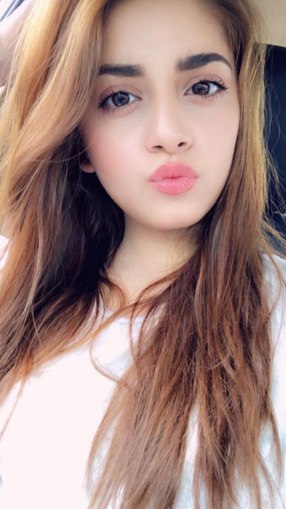 Latest Clicks of Beautiful Young Actress Alizay Shah | Reviewit.pk