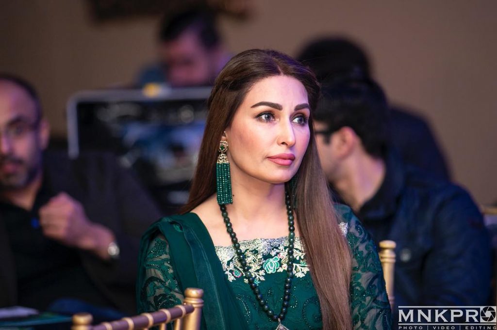 Latest Beautiful Clicks of Actress Reema Khan at an Event in USA ...