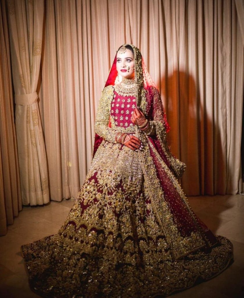 Top 10 Dresses of Aiman Khan | Reviewit.pk