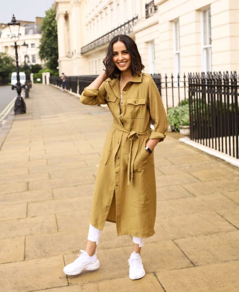 Beautiful Clicks of Gorgeous Actress Nimra Khan | Reviewit.pk