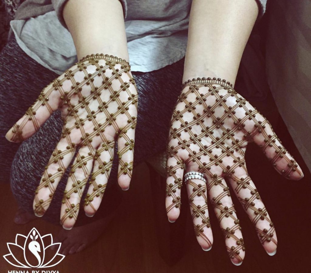 Top 50 Simple Mehndi Designs You Will Fall in Love With | Reviewit.pk