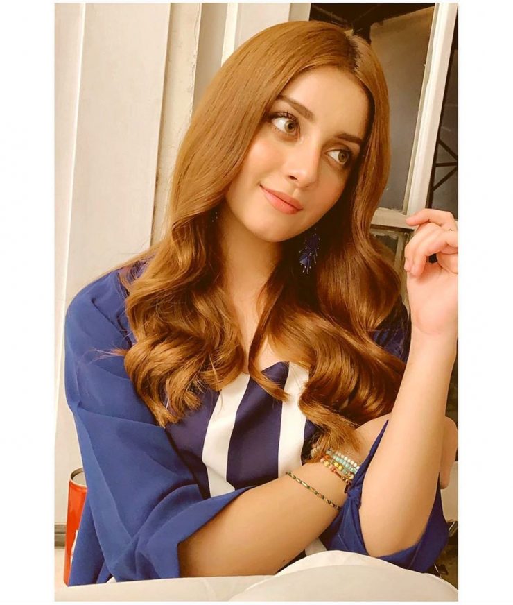 Gorgeous Actress Alizeh Shah's Latest Beautiful Clicks | Reviewit.pk