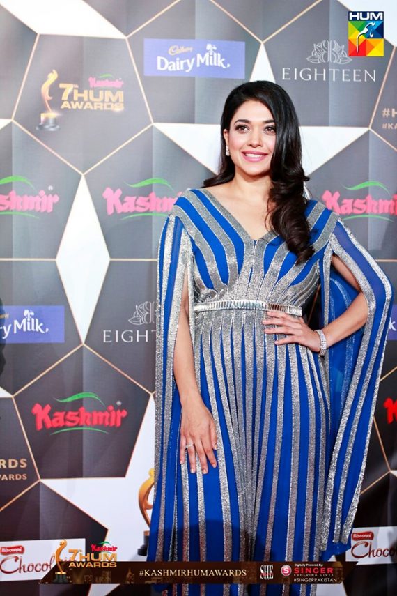 Celebrities at the Red Carpet of Hum Awards 2019 in Houston | Reviewit.pk