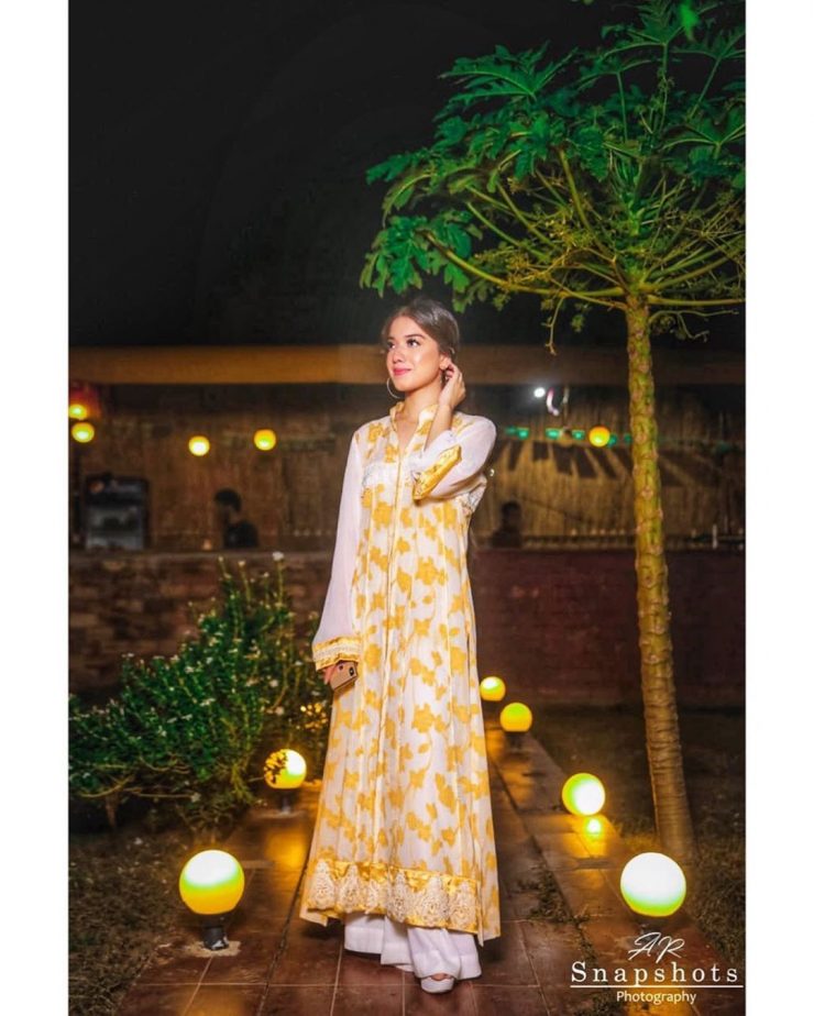 First Wedding Anniversary Pictures of Sarah Razi Khan with Husband ...