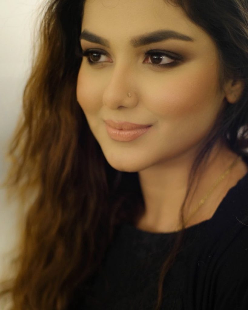 Latest Beautiful Clicks of Syeda Tuba Aamir | Reviewit.pk