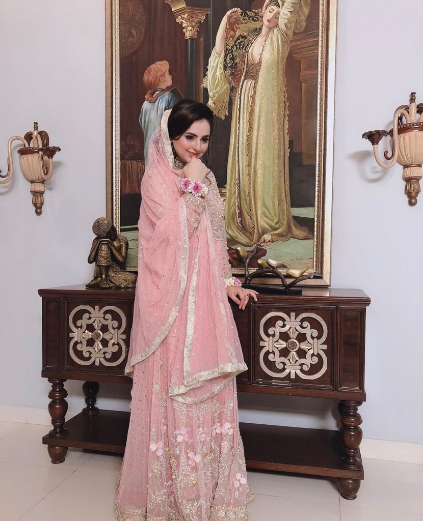 Beautiful Photo Shoot of Actress Fatima Effendi | Reviewit.pk