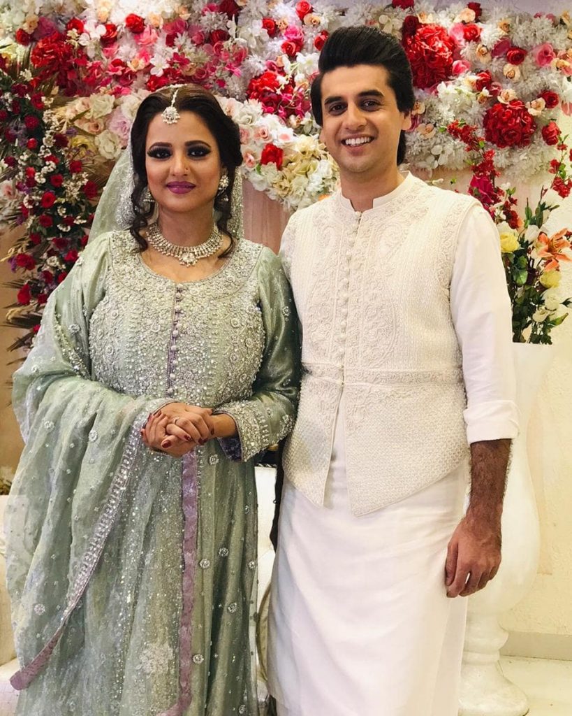 Actress Mizna Waqas From Drama Suno Chanda Blessed with a Baby Boy ...