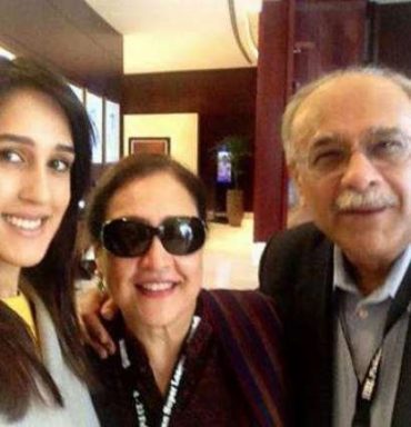 Mira Sethi Family Details and Pictures | Reviewit.pk