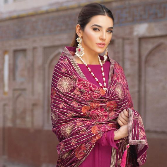 Sadia Khan Latest Photo Shoot for Kayseria | Reviewit.pk