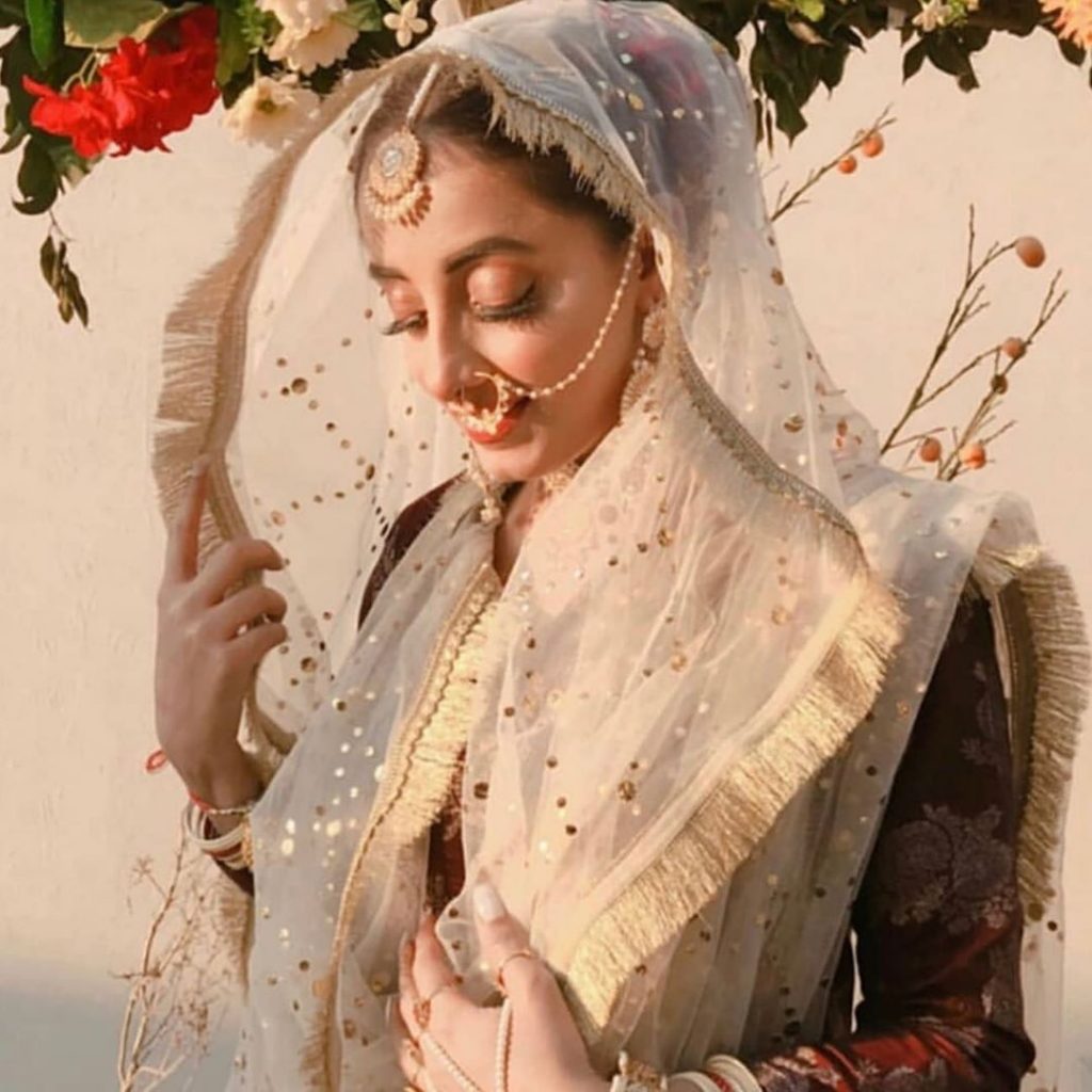 Beautiful Nikah Pictures of Actress Sanam Chaudhry | Reviewit.pk