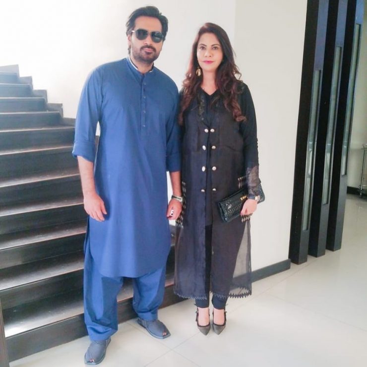 Humayun Saeed Wife Samina - 35 Romantic Pictures | Reviewit.pk