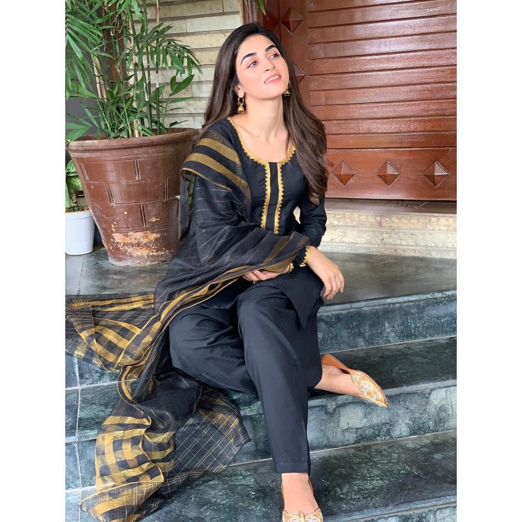 Latest Clicks of Actress Anmol Baloch from Gym | Reviewit.pk
