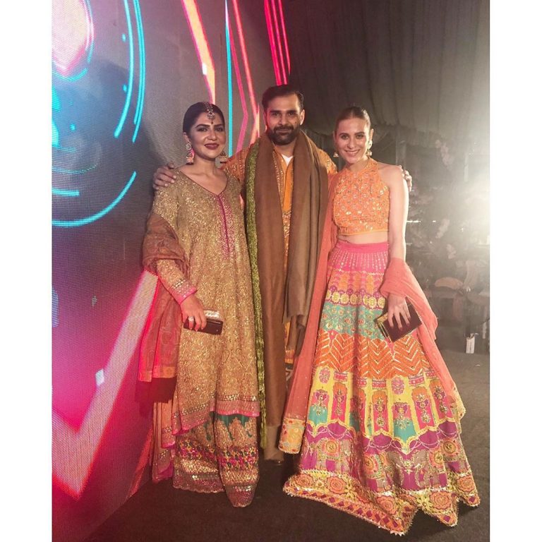 Nausheen Shah And Iffat Omar's Dance Video Is The Cutest Thing ...