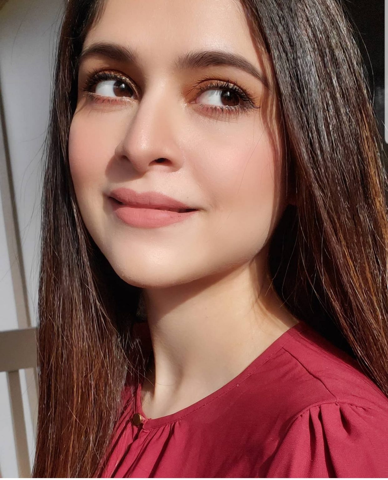 Arij Fatyma Shares Her Secret To Healthy Skin In Winter | Reviewit.pk