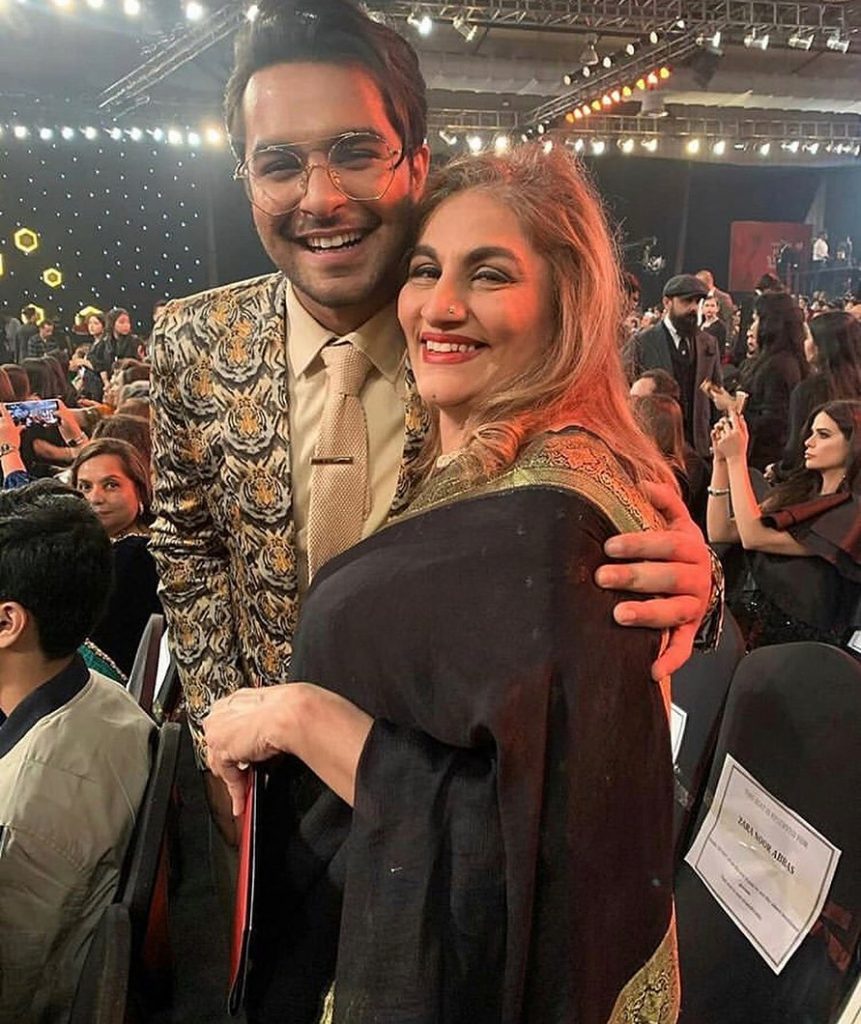 Exclusive Beautiful Pictures From Hum Style Awards 2020 | Reviewit.pk