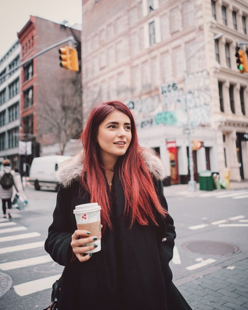 Singer Momina Mustehsan Latest Beautiful Pictures | Reviewit.pk