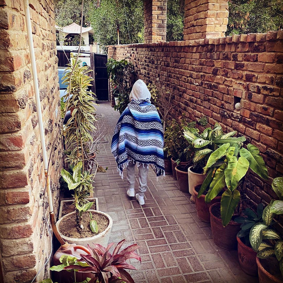 Mahira Khan's Son Azlaan Is A Wise Child | Reviewit.pk