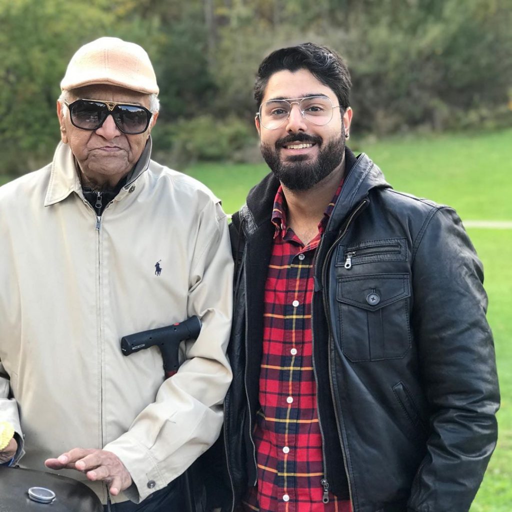 Actor Nauman Ijaz with Wife Celebrated their 25th Wedding Anniversary ...