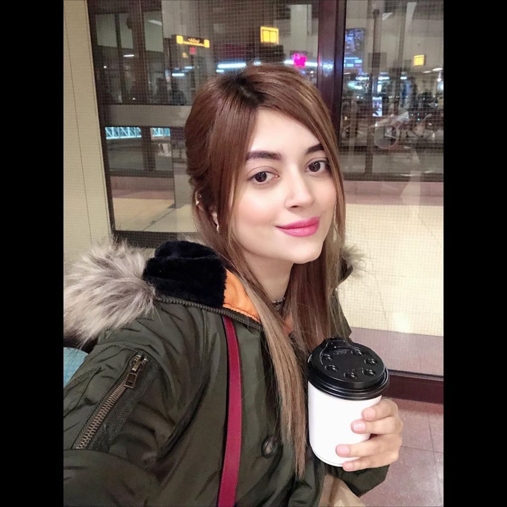 Actor Syed Jibran's Latest Pictures with his Family | Reviewit.pk