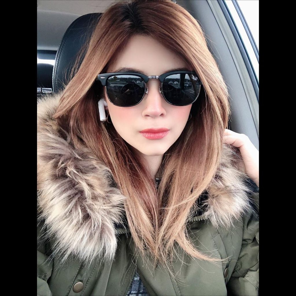 Actor Syed Jibran's Latest Pictures with his Family | Reviewit.pk