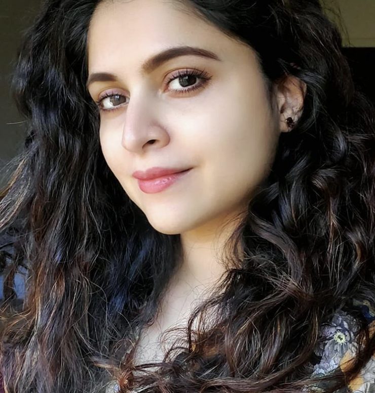 Arij Fatyma Looks Like She Is Pregnant | Reviewit.pk