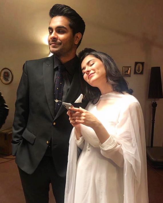 Asim Azhar Opens Up About Relationship With Hania Aamir | Reviewit.pk