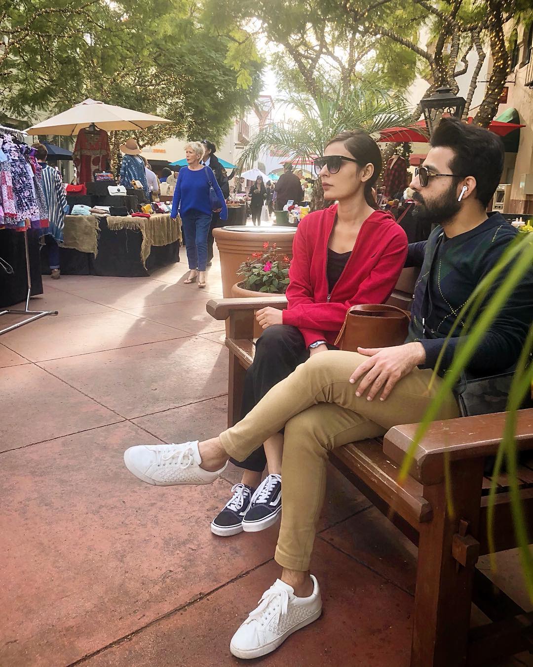 Sadia Ghaffar And Hassan Hayat Khan Are Officially Together | Reviewit.pk