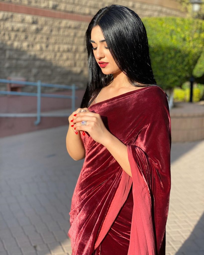 Beautiful Sarah Khan Latest Pictures in Saree from Her Upcoming Drama ...