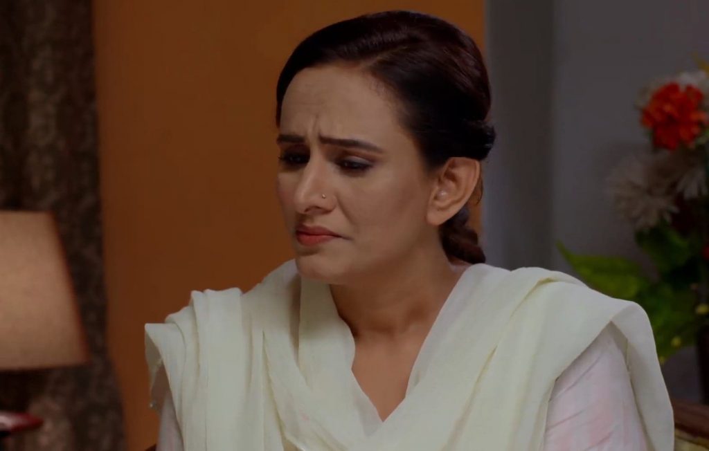 15 Best Characters From Current Dramas | Reviewit.pk