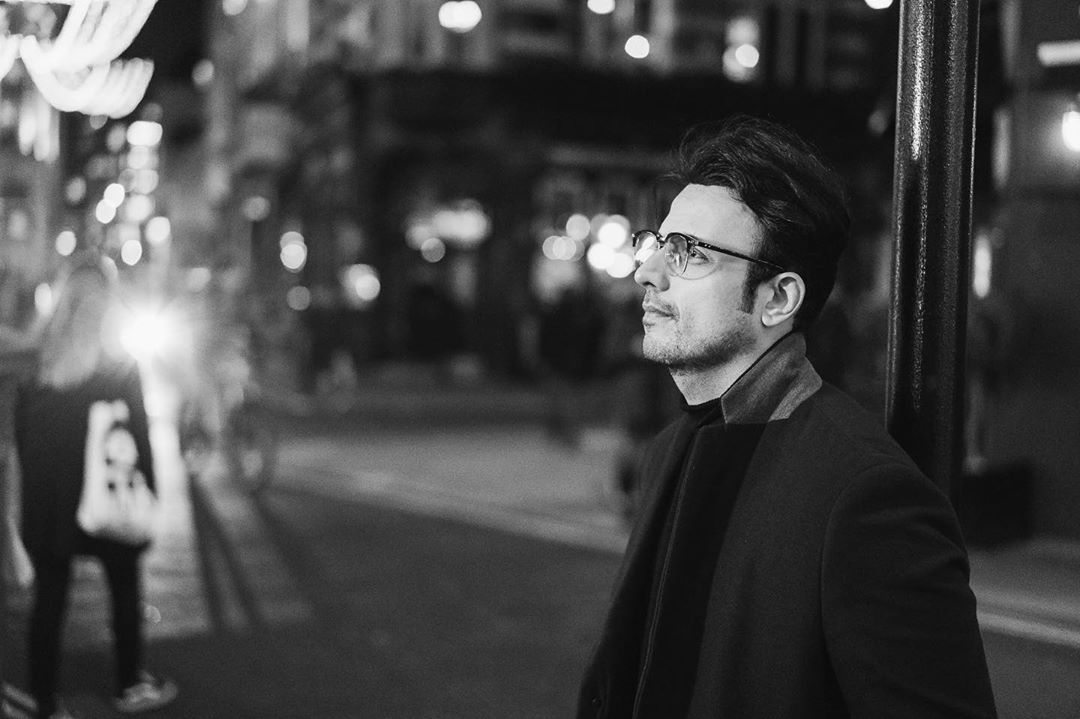 Usman Mukhtar Shared Throwback Photo With His Boys | Reviewit.pk