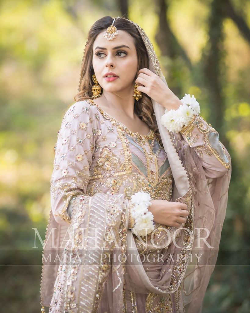 Famous Pakistani Photographer and Model Waliya Najib Nikah Pictures ...