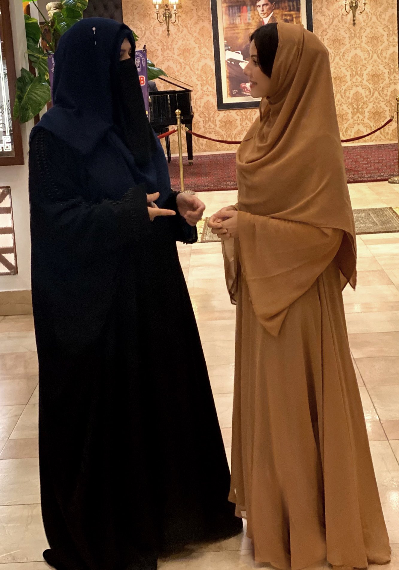 Rabi Pirzada Receives Appreciation From A Hindu Fan | Reviewit.pk