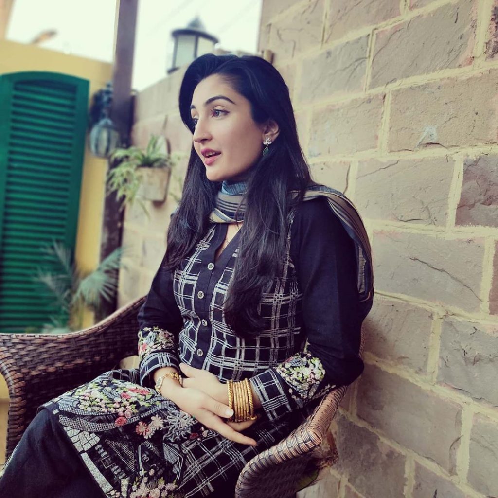 Latest Beautiful Pictures of Host Syed Shafaat Ali with his Wife and ...