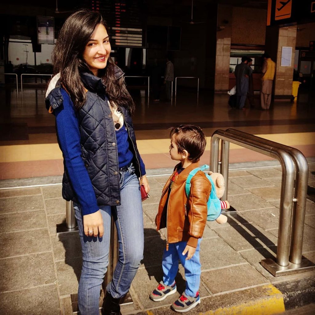 Syed Shafaat Ali Beautiful Pictures with his Wife and Son | Reviewit.pk