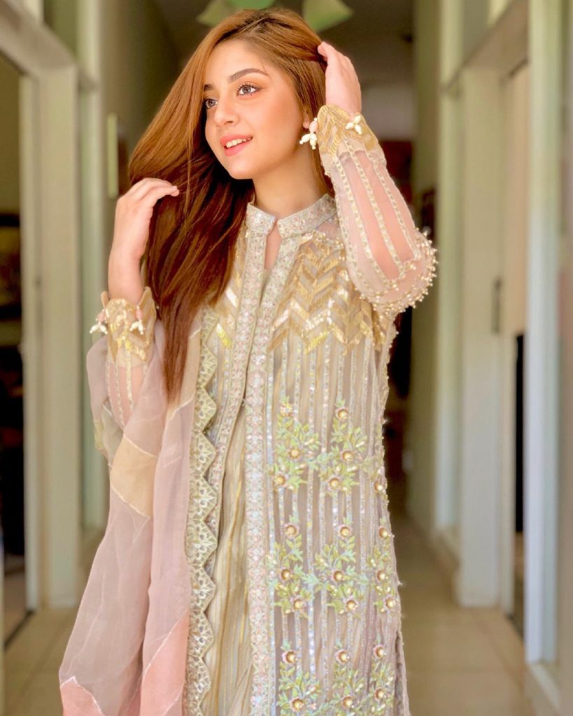 Gorgeous Alizeh Shah Latest Beautiful Pictures | Reviewit.pk