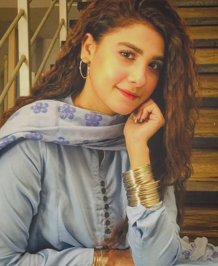 Hina Altaf Shares Important Message For Youngsters | Reviewit.pk