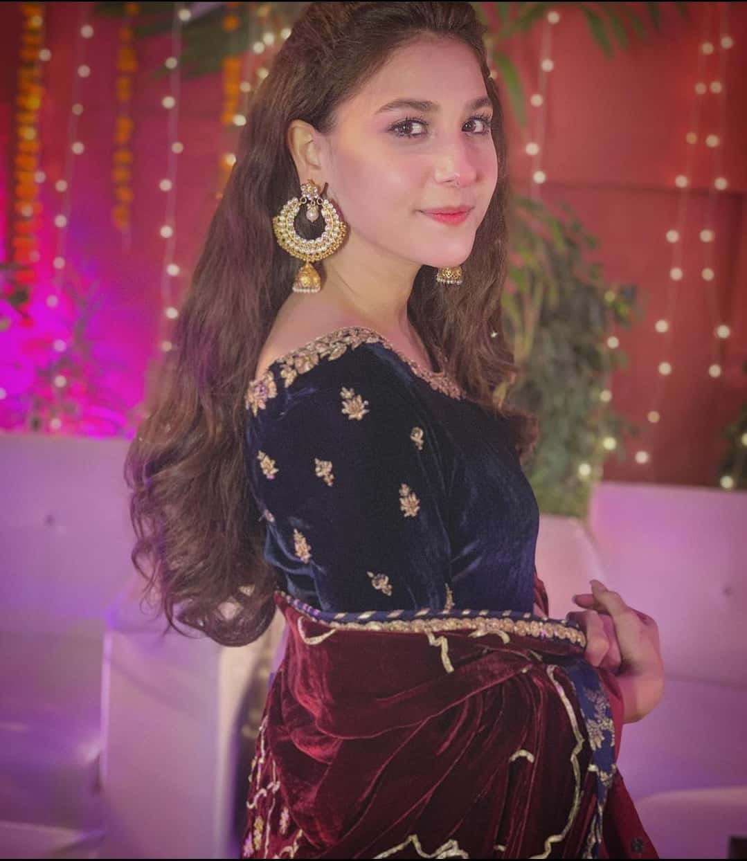 Hina Altaf Shared Her Career Journey | Reviewit.pk