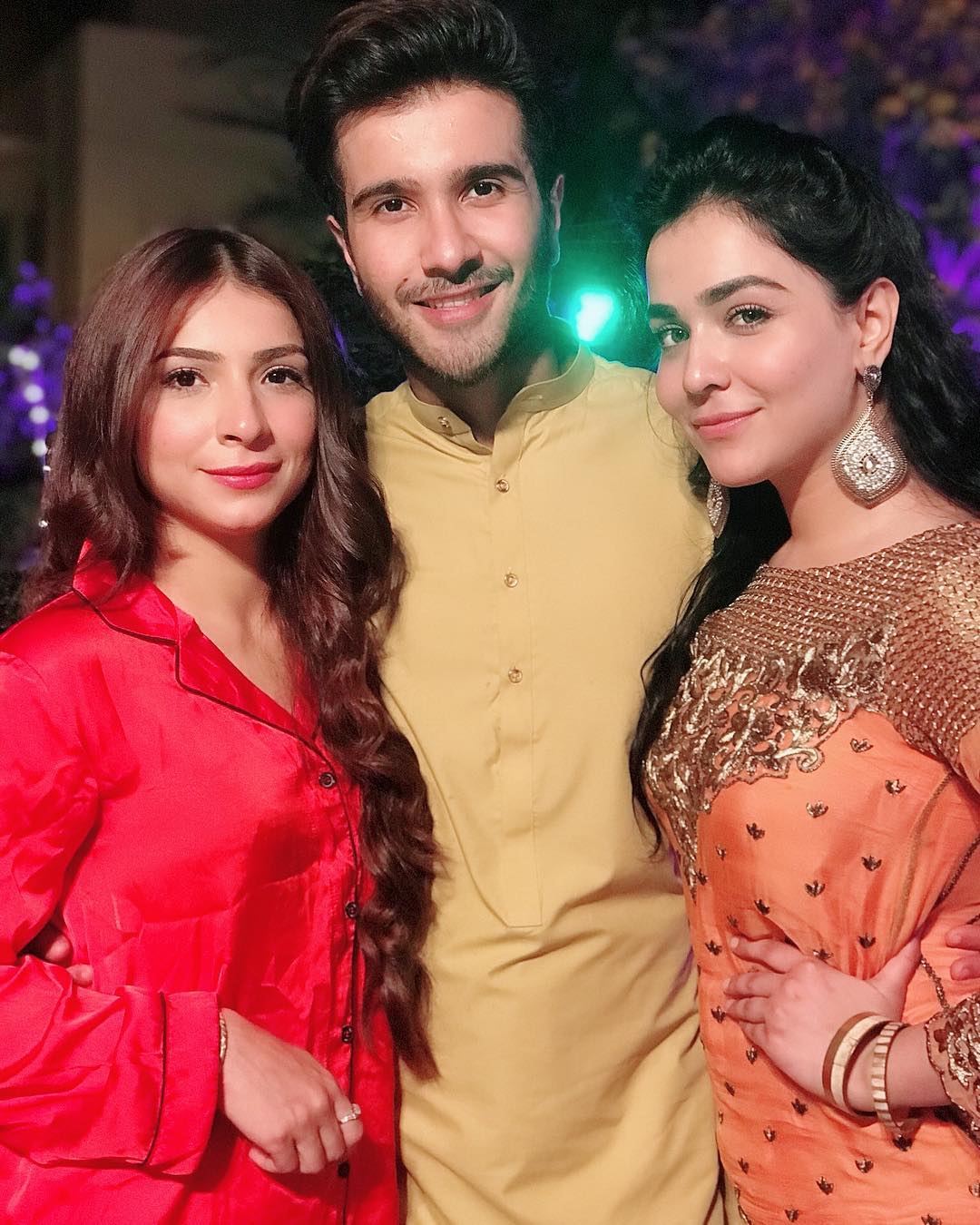 Humaima Malik Reveals Unseen Side Of Dua Malik | Reviewit.pk