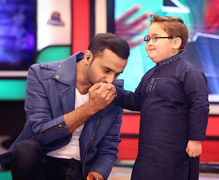 Ahmed Shah's Cute Video Is All You Want To See Today | Reviewit.pk