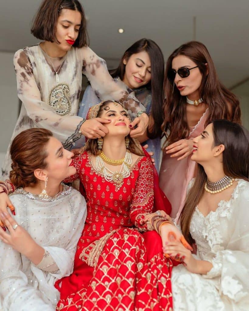 Ahad Raza Mir and Sajal Ali New HD Pictures from Their Nikah | Reviewit.pk