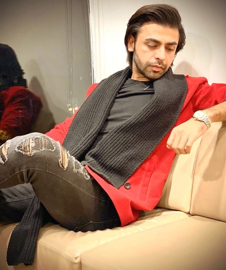 A Closer Look at the Heartthrob Farhan Saeed | Reviewit.pk