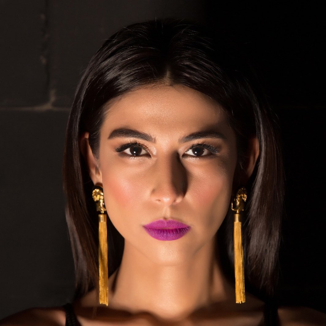 The Antique Side of Meesha Shafi | Reviewit.pk