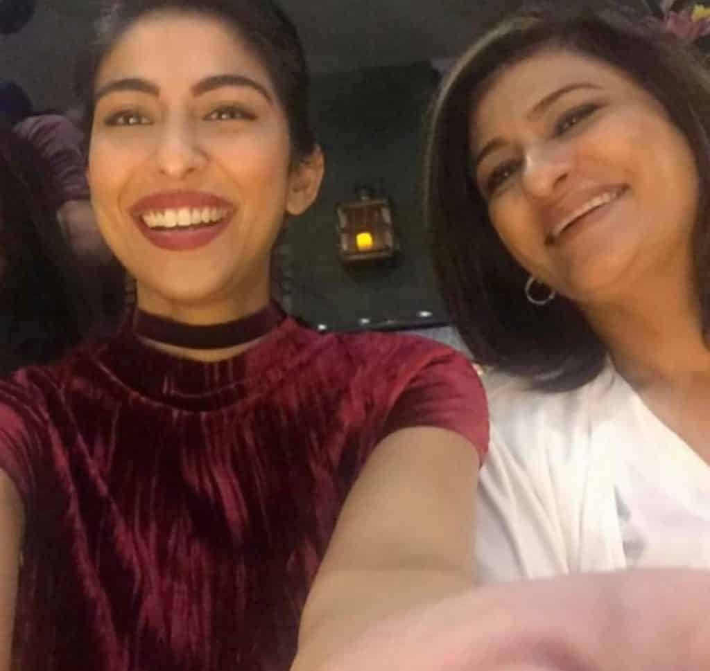 Daughters Who Are Actors Like Their Talented Mothers | Reviewit.pk