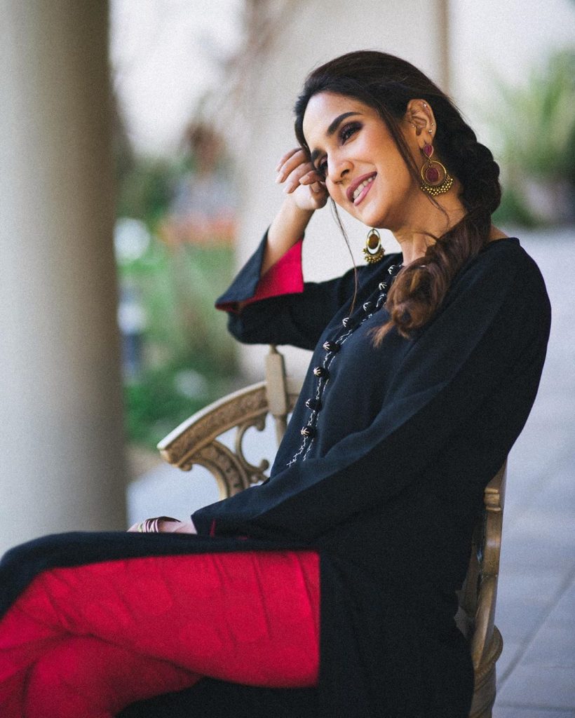 Gorgeous Actress Anoushay Abbasi Latest Beautiful Pictures | Reviewit.pk