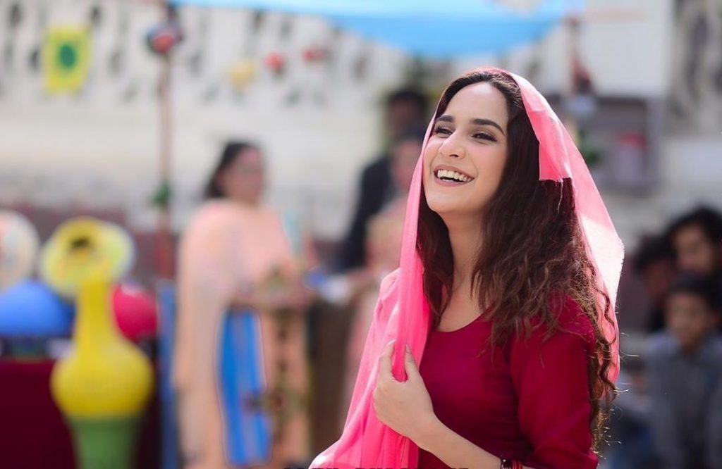 Gorgeous Actress Anoushay Abbasi Latest Beautiful Pictures | Reviewit.pk