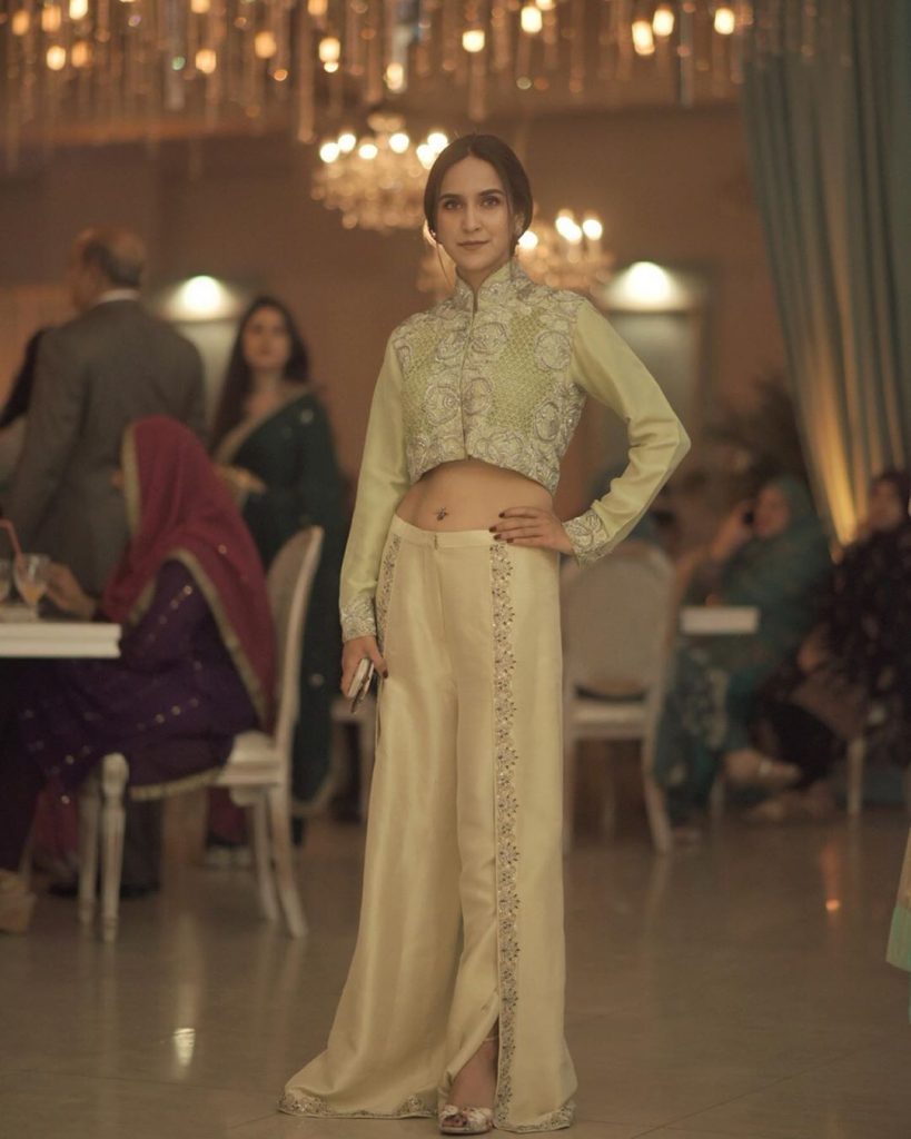 Gorgeous Actress Anoushay Abbasi Latest Beautiful Pictures | Reviewit.pk