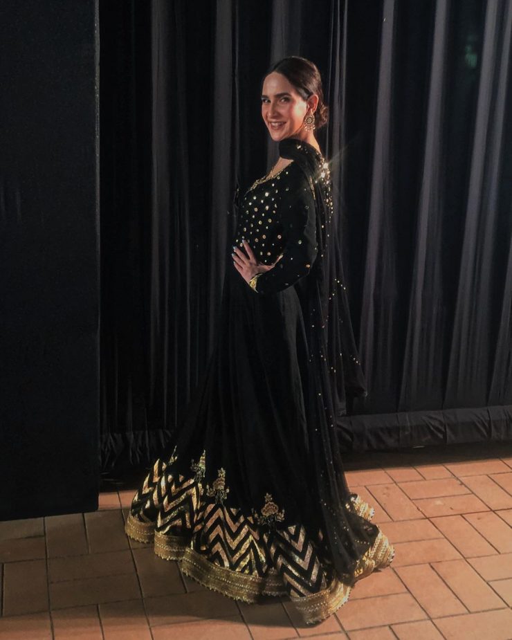Gorgeous Actress Anoushay Abbasi Latest Beautiful Pictures | Reviewit.pk